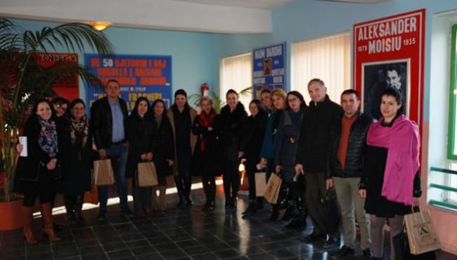 Libri digjital, Albas në: Kavajë, Durrës dhe Fier - Portali Shkollor