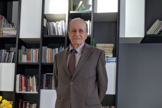 Menduh Dërguti, një jetë kushtuar arsimit dhe veprimtarisë shkencore ...