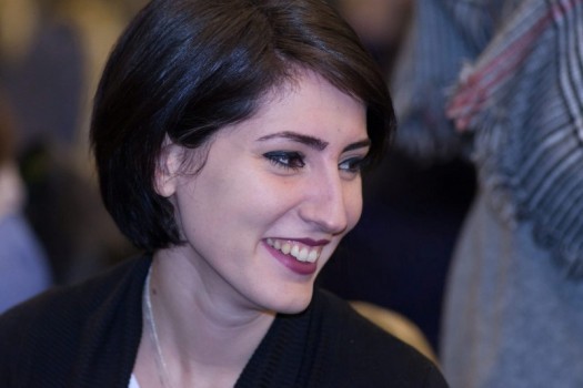 "Jepi një dorë vetes", këshilla psikologjike nga Anisa Zaçe - Portali ...