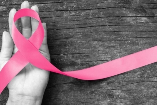 Tetori rozë, muaji i ndërgjegjësimit për kancerin e gjirit - Portali ...