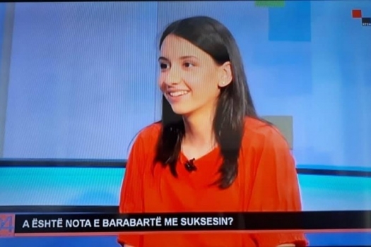 Nxënësja Adea Nesturi: A është nota e barabartë me suksesin? - Portali ...