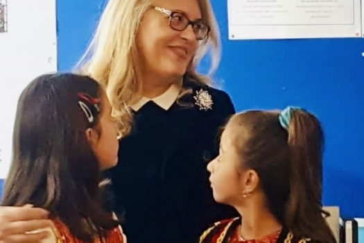 Anila Kadija: Duaje gjuhën tënde! - Portali Shkollor