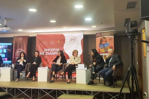 Shqipja në diasporë/ Pas tekstit të unifikuar, i rëndësishëm trajnimi i ...