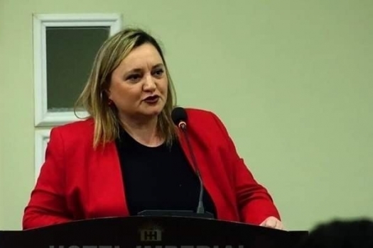 Mësuesja Alketa Ipeku: Edhe unë shoh në Tik Tok, por nuk ka gjithmonë ...