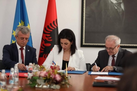 Kontrata Kolektive e Punës vjen me disa risi për punonjësit e arsimit ...