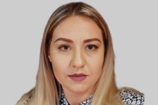 “Vizore elastike, plastike apo prej druri?” nga Eliberta Ziu (Themeli ...