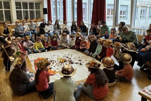 “Vjeshta flet”, projekt mësimor për nxënësit e diasporës - Portali Shkollor