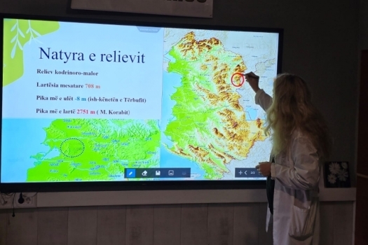 Orë mësimore e hapur me Smartlab, tema: "Relievi i Shqipërisë", klasa ...